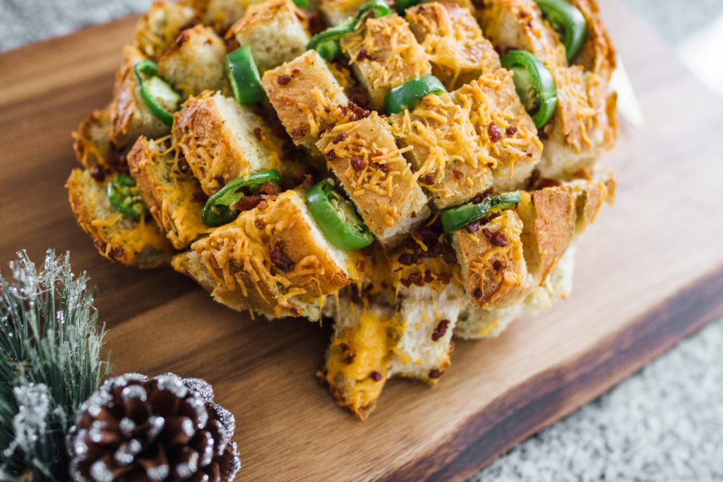 Jalapeno Popper Stuffed Cheesy Pull-Apart Crack Bread Recipe