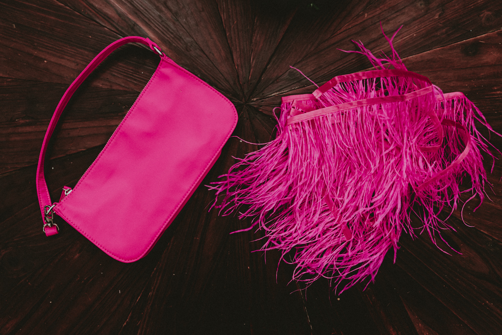 DESIGNER INSPIRED: DIY FEATHER BAG