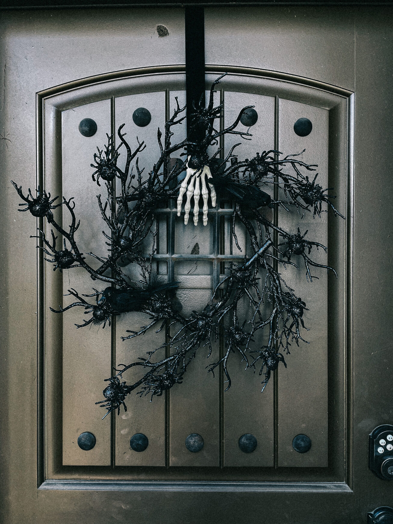 DIY Black Sparkly Spider Wreath Halloween Wreath