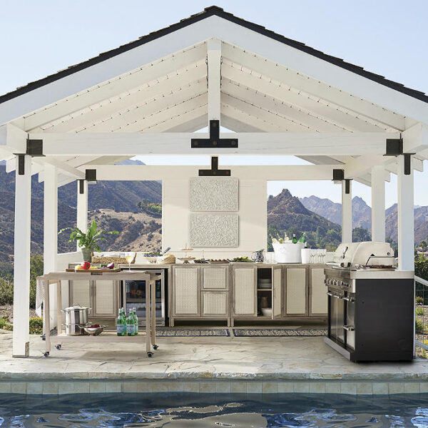 THE COOLEST NEW MODULAR OUTDOOR KITCHENS