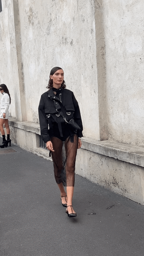 How to Get the Goth Girl Spring Style