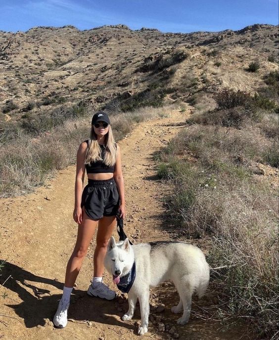 How to Look Cute While Camping - Outfit Inspo