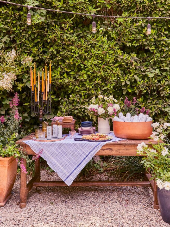 How to Elevate Your Summer Hosting & Entertaining Tips